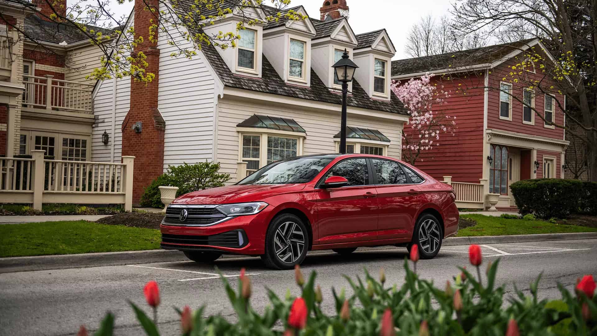 15 Best Small Cars in Canada for 2025 + Where to Buy Them